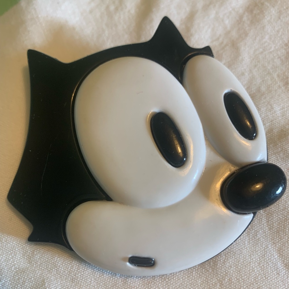 Felix The Cat Plastic Pin 1988. Dated On The Back - Gem